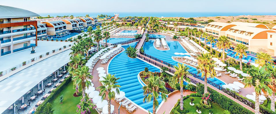 TUI Magic Life Jacaranda ★★★★★, Antalya - VeryChic