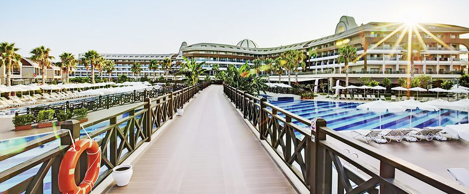 TUI Magic Life Jacaranda ★★★★★, Antalya - VeryChic