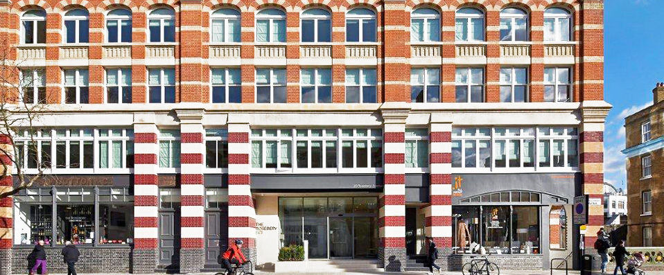 The Rosebery, London, England - VeryChic